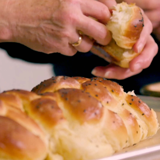 A Seat at the Table: A Journey into Jewish Food | The Jewish Educator ...